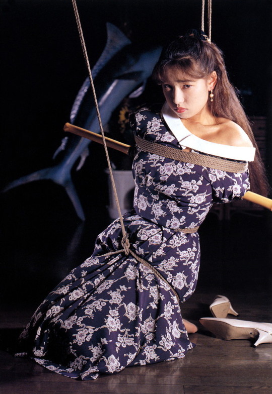 Кинбаку — Kinbaku Кинбаку — Kinbaku
